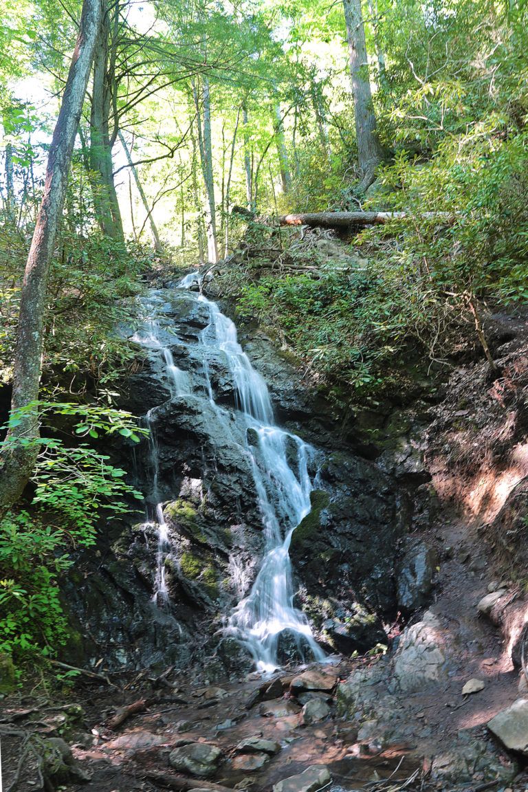 Cataract Falls – Southeast Waterfall & Hiking Guide